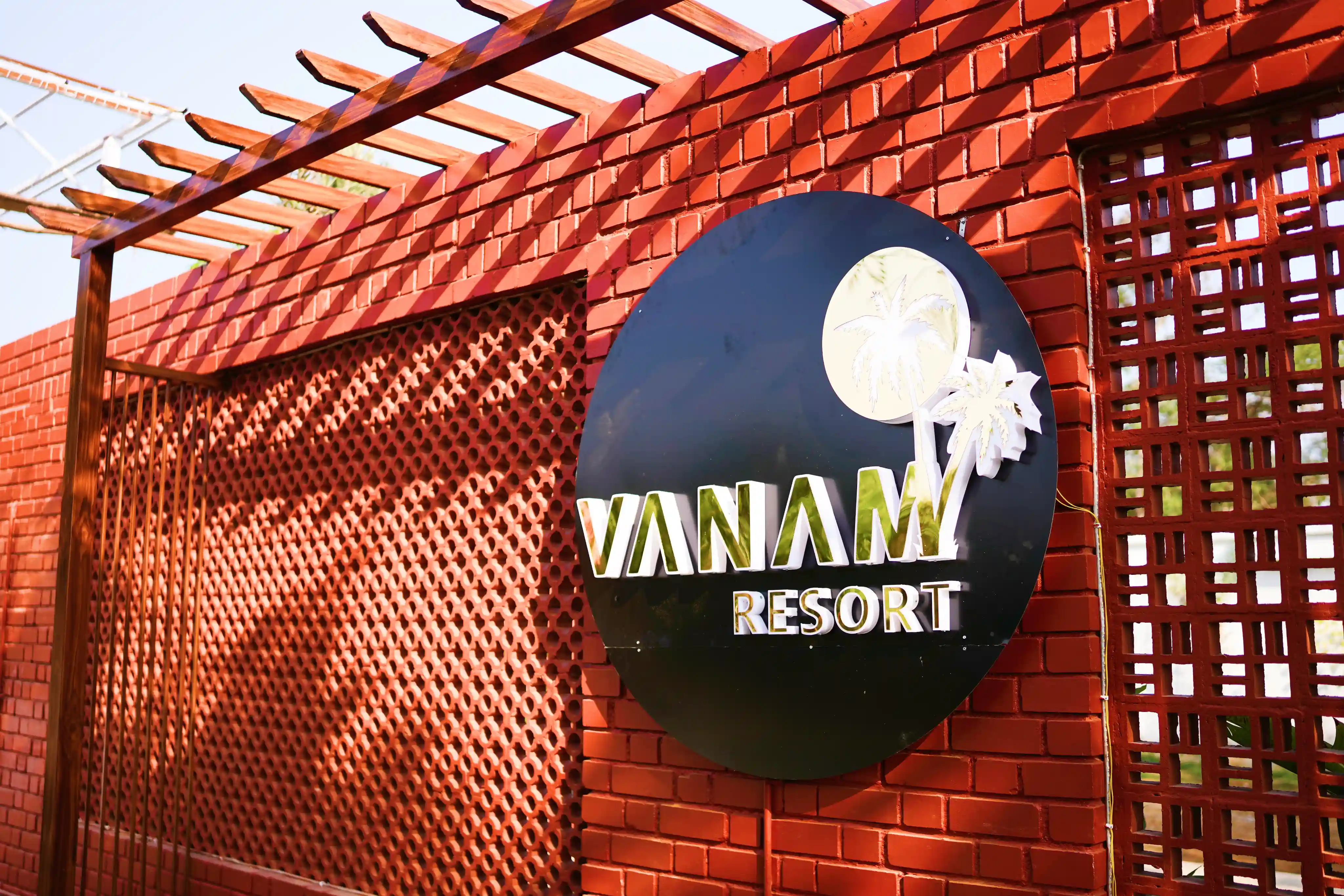 Vanam
